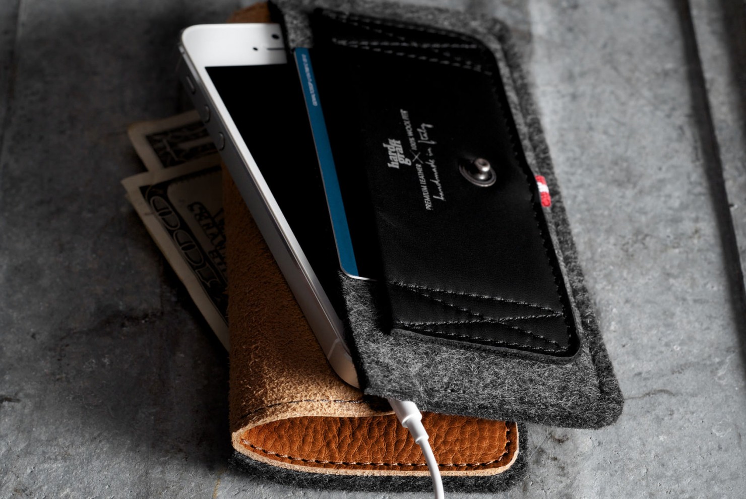 iPhone Wallet by Hard Graft