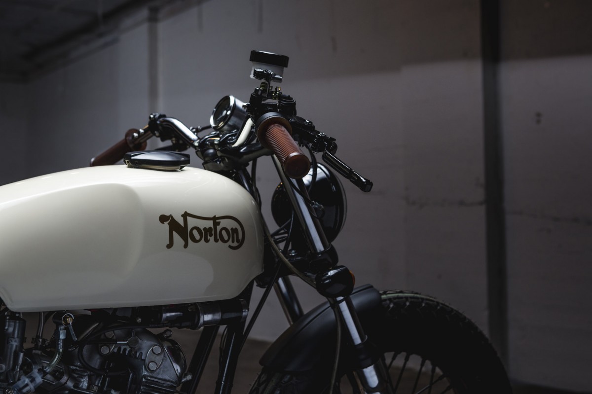 Norton Commando Tracker by Federal Moto