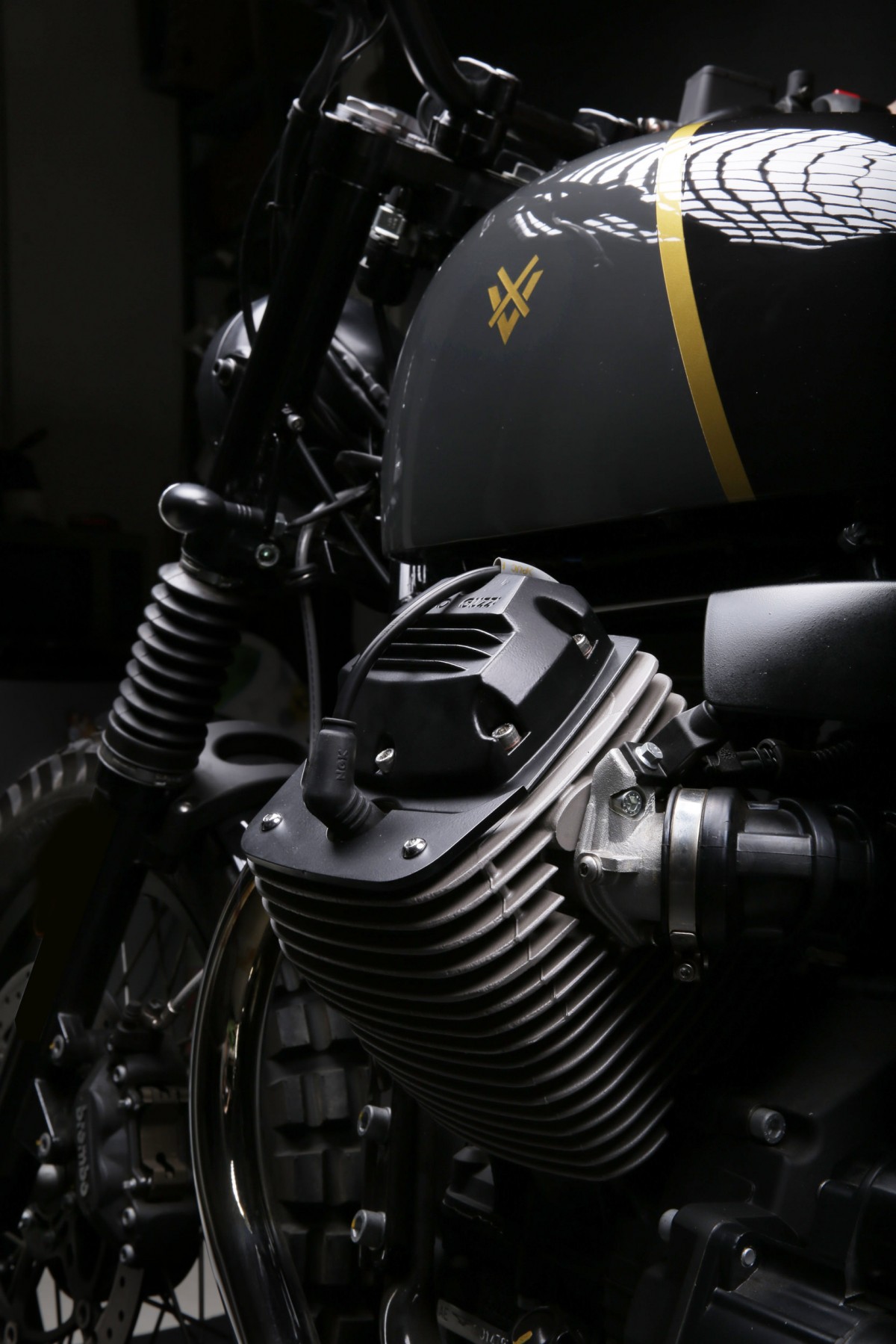 Moto Guzzi V7 Stone by Venier Customs