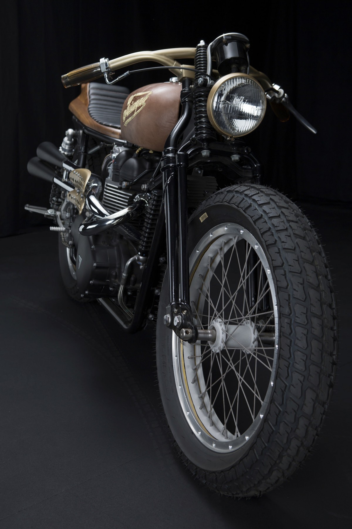 Triumph Flat Tracker