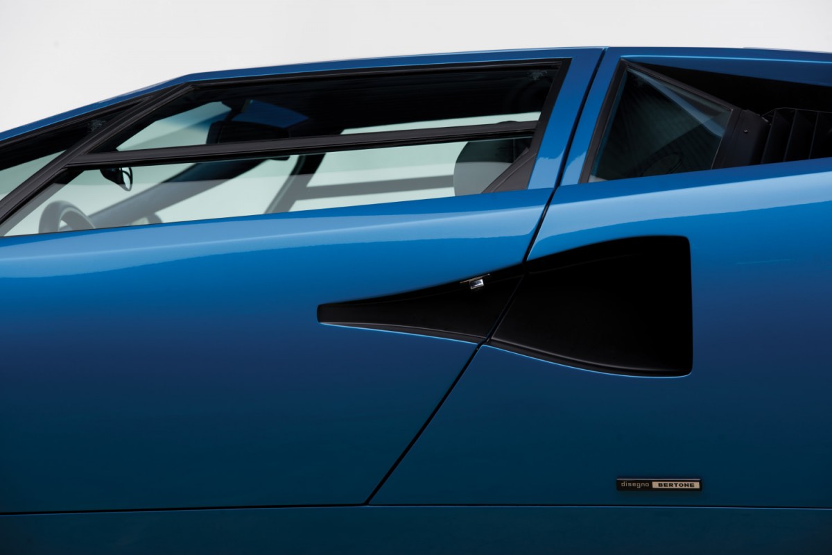 Lamborghini Countach LP400S