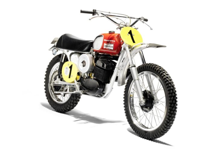 The Husqvarna 400 Cross
