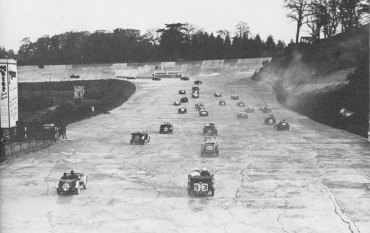 Car Race At Brooklands - 1928