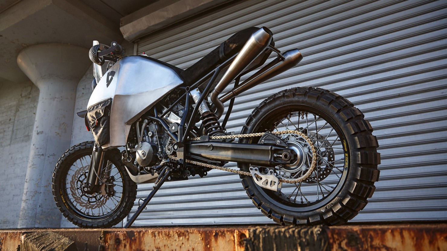 Two-Wheel Drive KTM 950 by REV'IT!