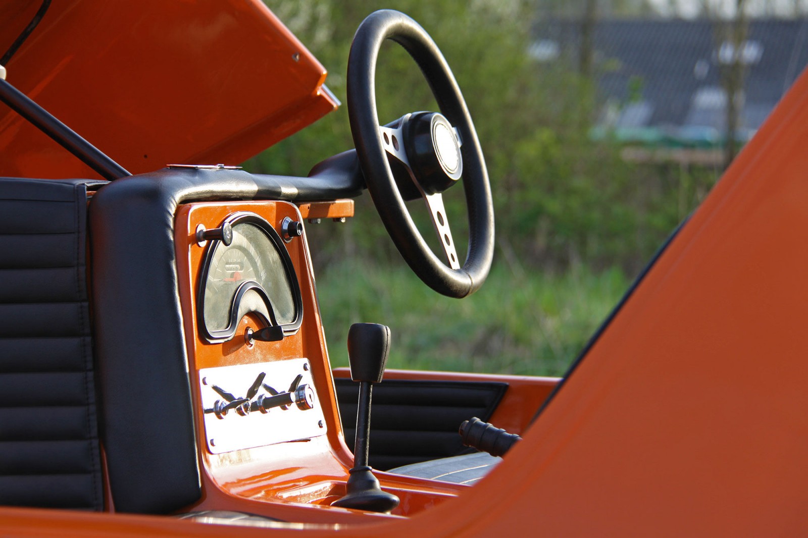 The Bond Bug – An Unusual British Microcar With Three-Wheels