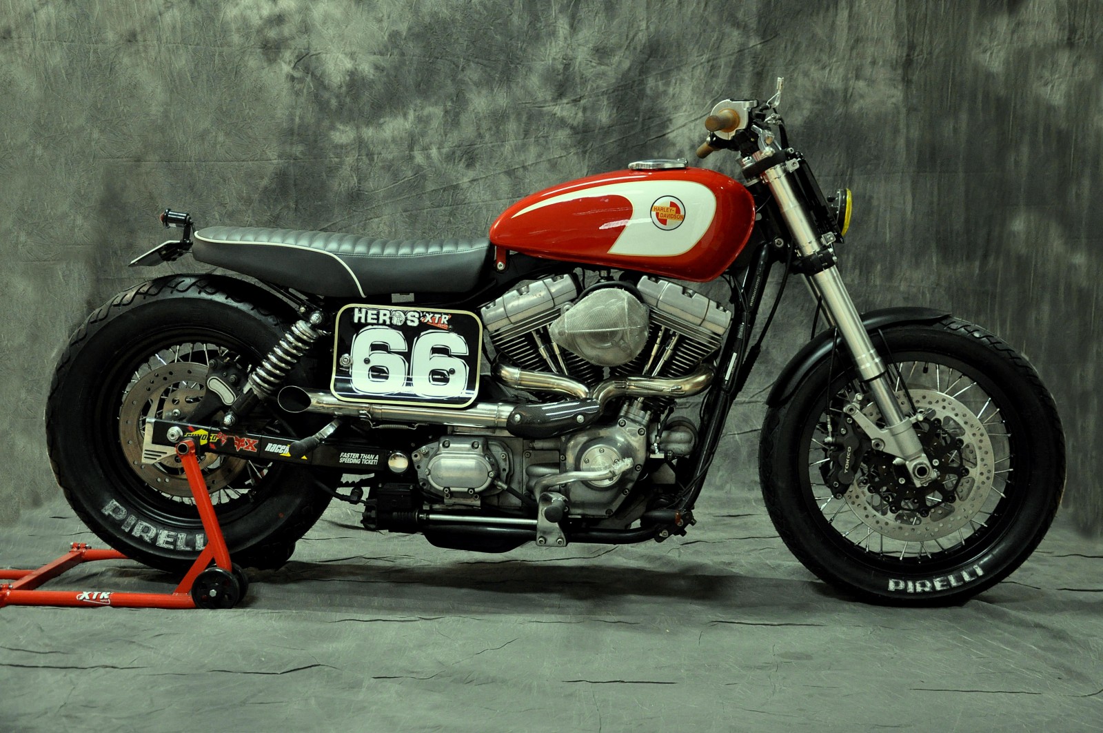 Harley-Davidson Dyna Custom