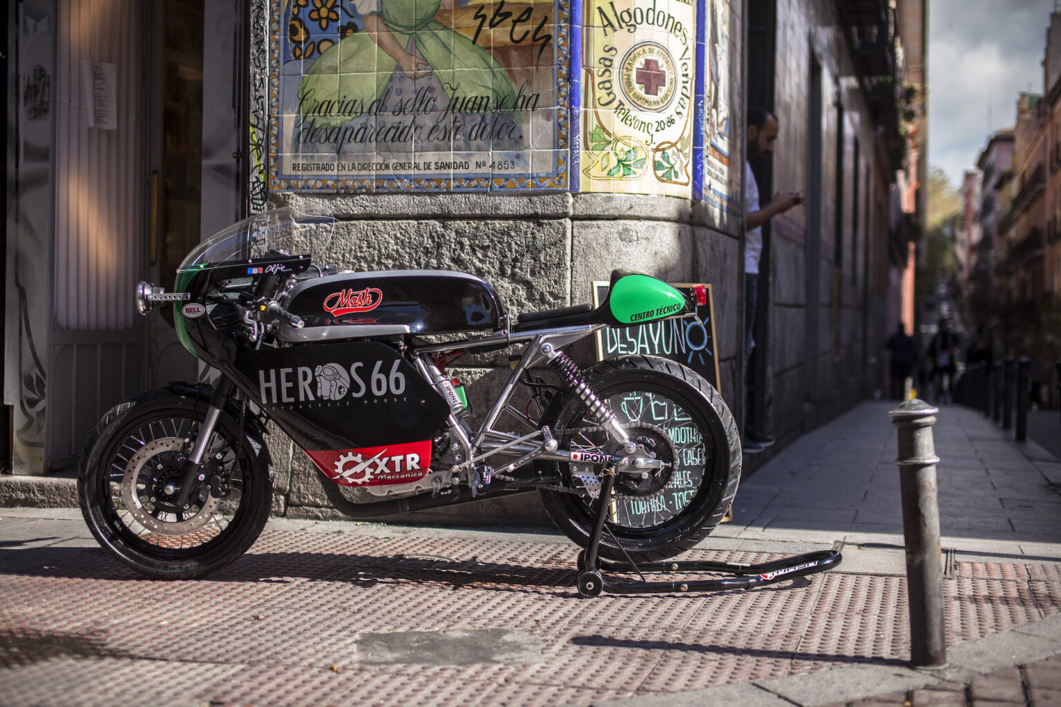 Mash Two Fifty Cafe Racer by XTR Pepo