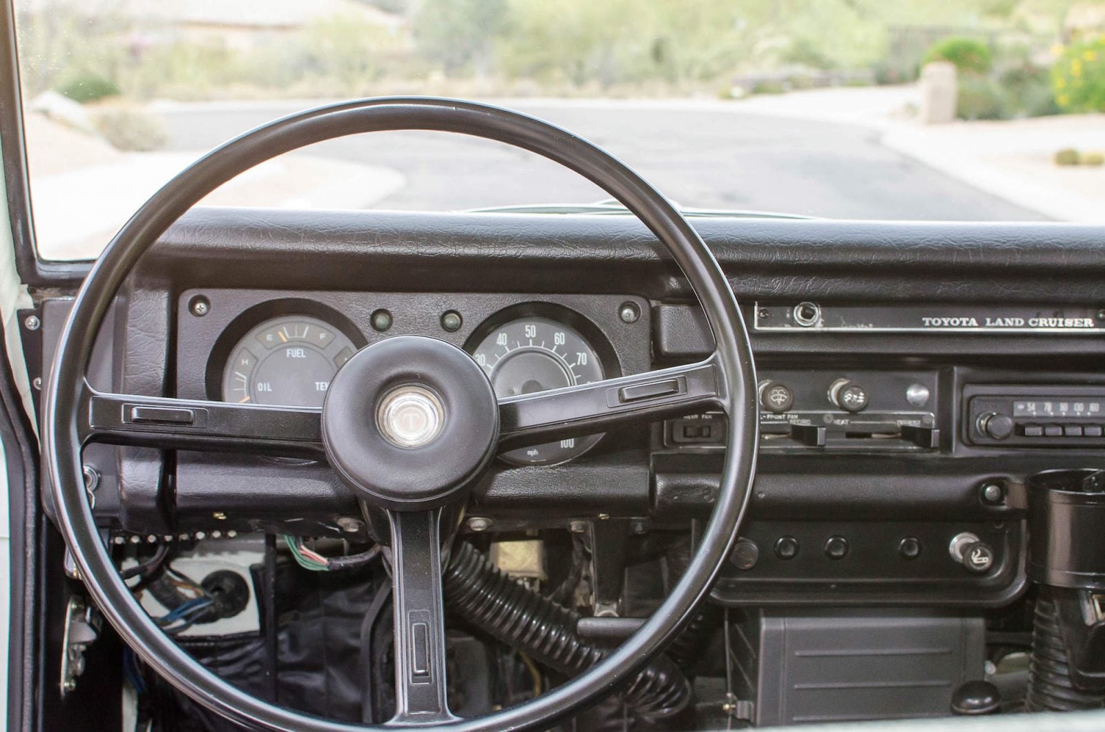Toyota Land Cruiser Fj55 Interior