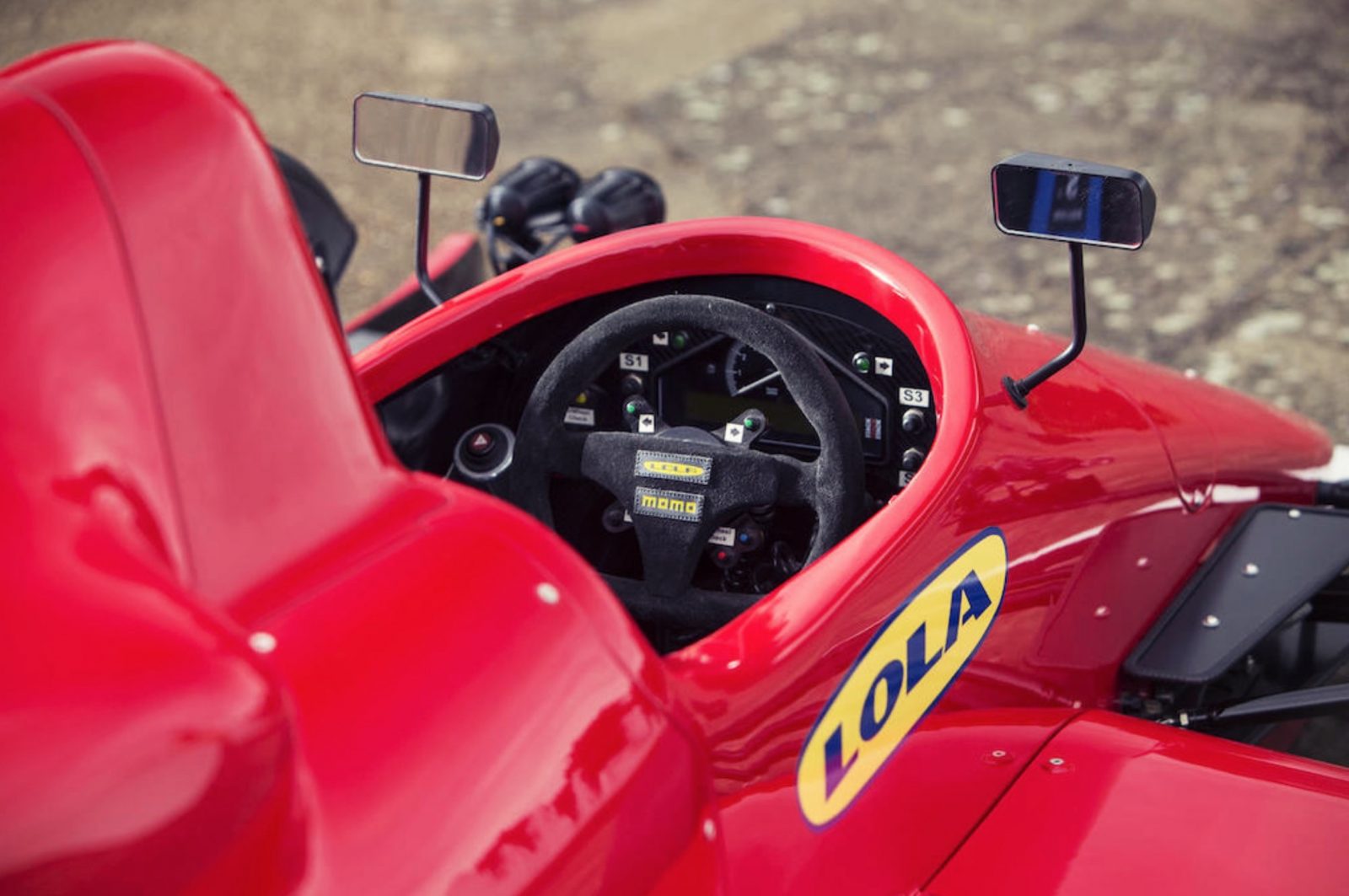Lola F1R - Road-Legal Formula 1 Car