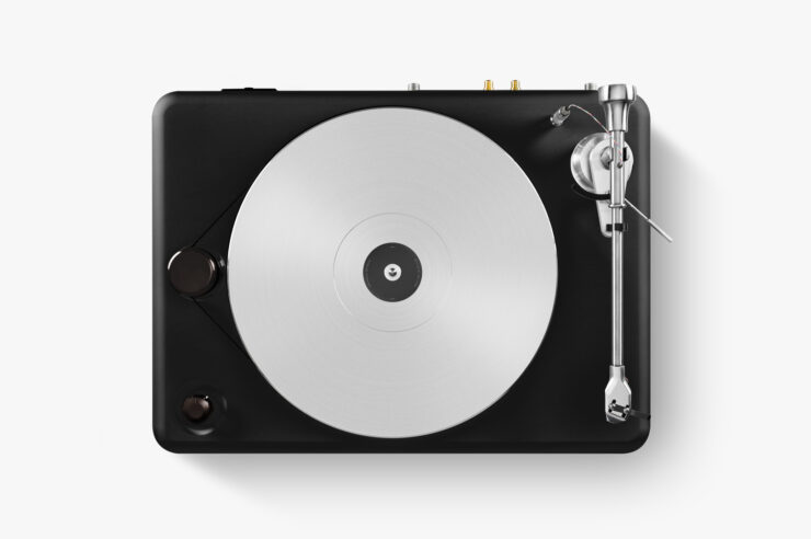 The Shinola Runwell Turntable