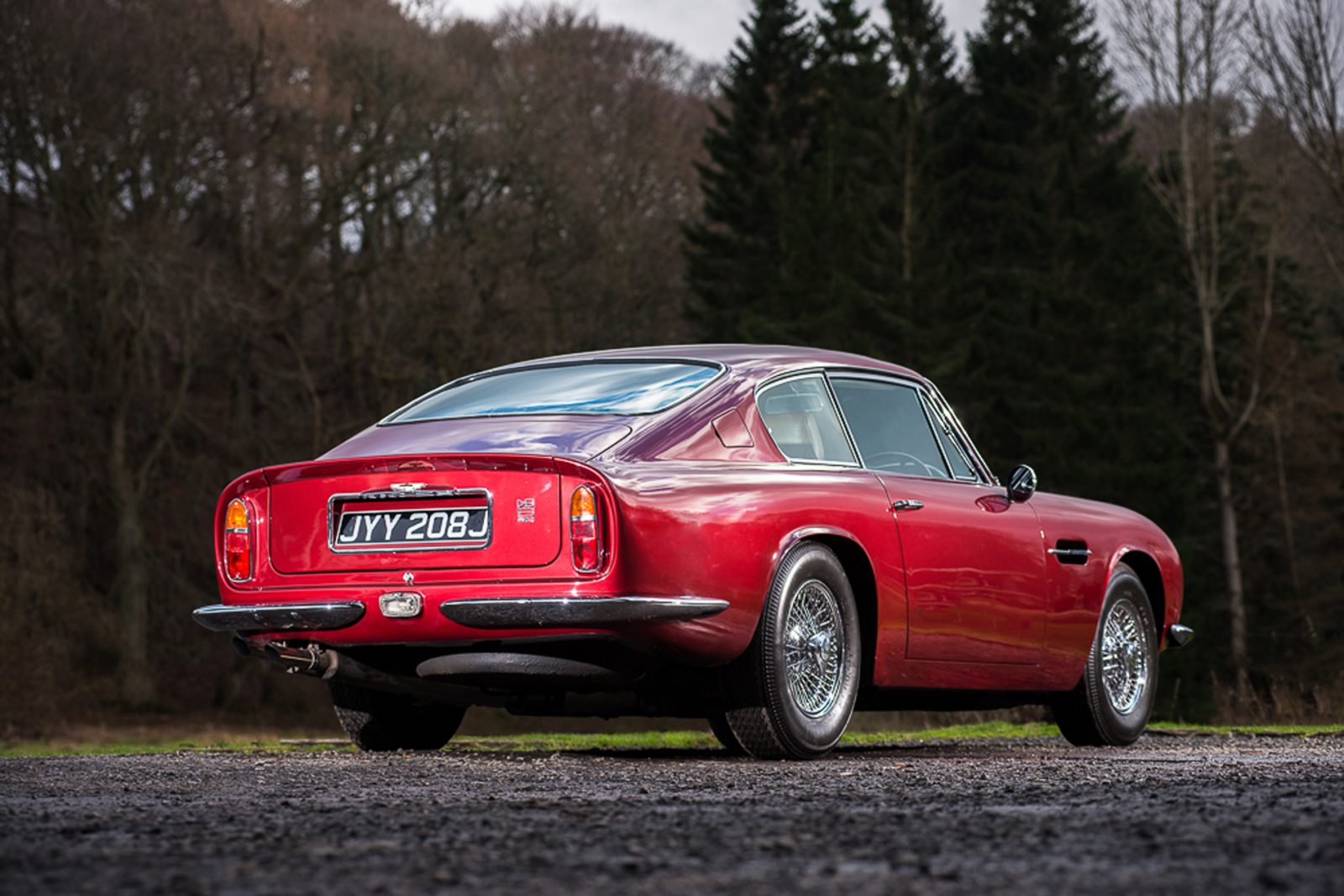 Aston Martin DB6 MKII Vantage