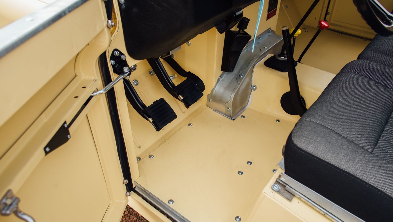 Land Rover Series III LWB