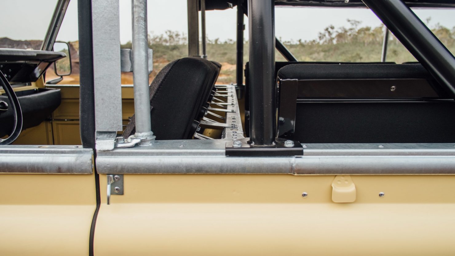 Land Rover Series III LWB