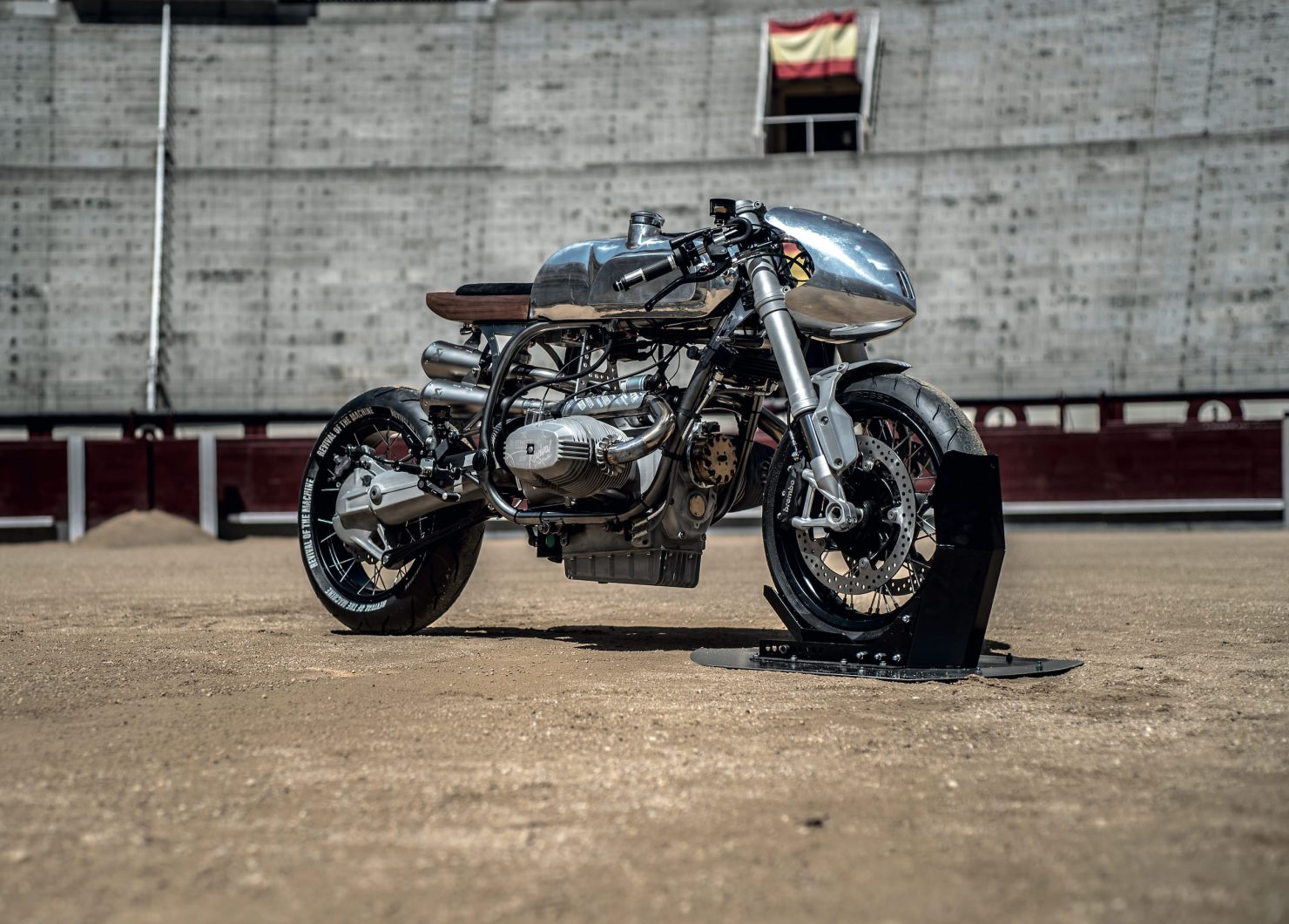 Revival of the Machine BMW R100RS