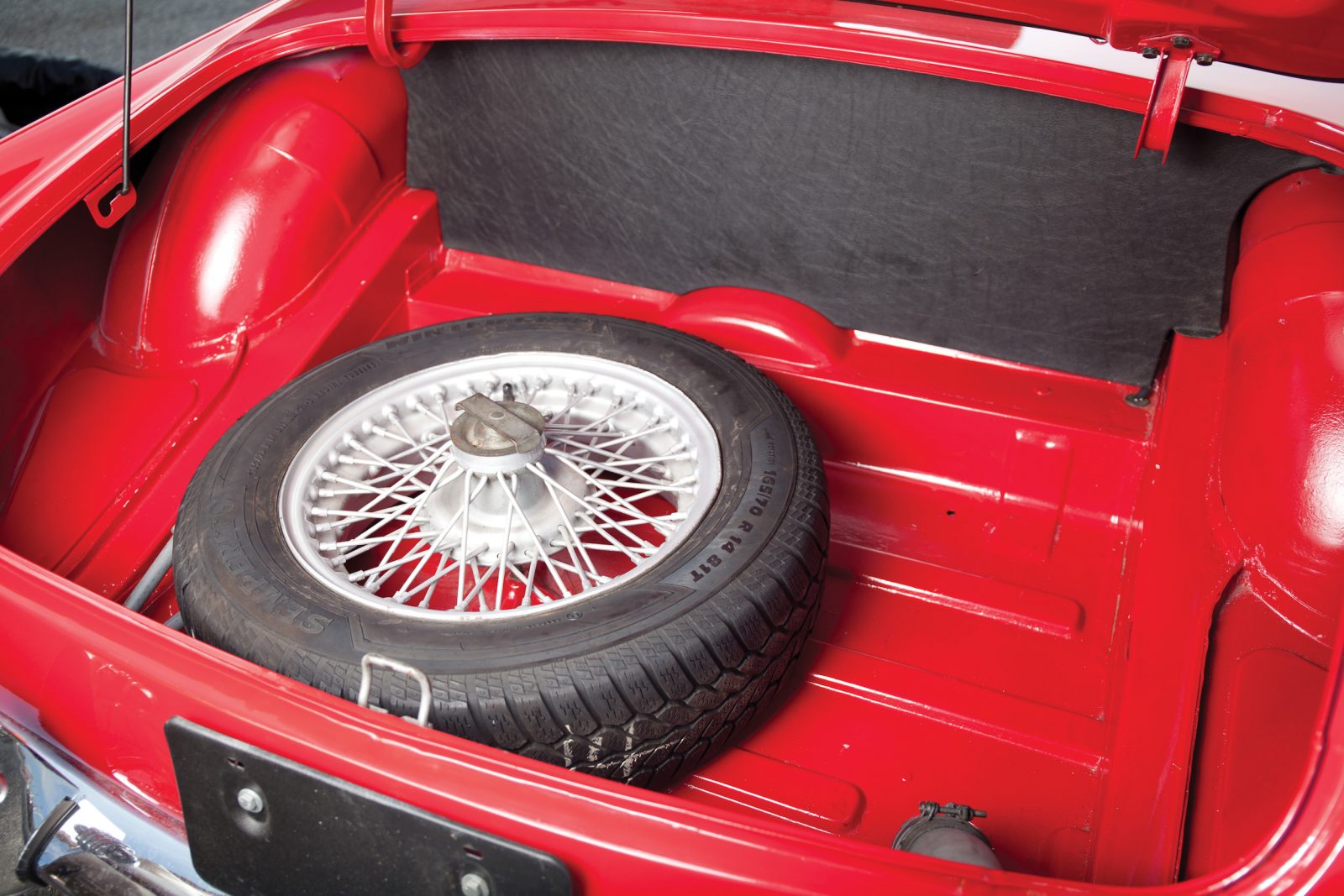 Official Buying Guide: MGB Roadster - The Quintessential British Roadster
