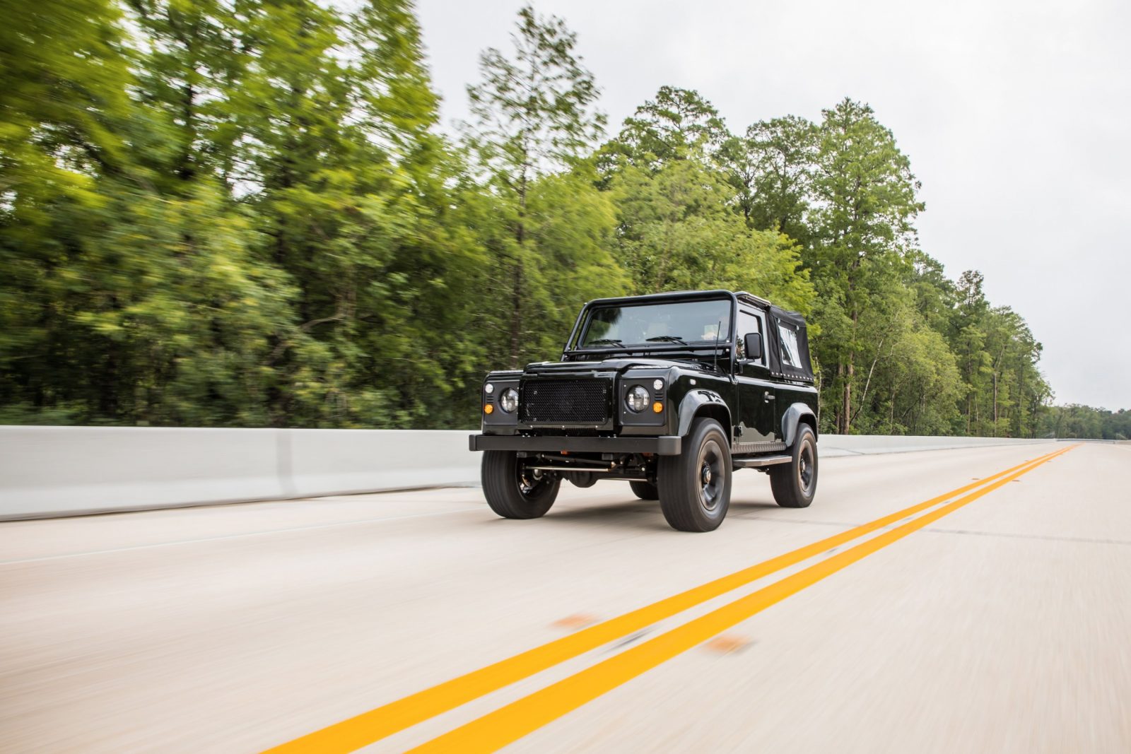 Corvette-Engined Land Rover Defender 90