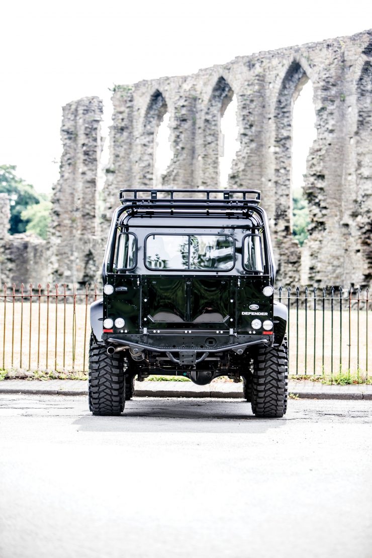 Ex-James Bond Spectre - Land Rover Defender SVX