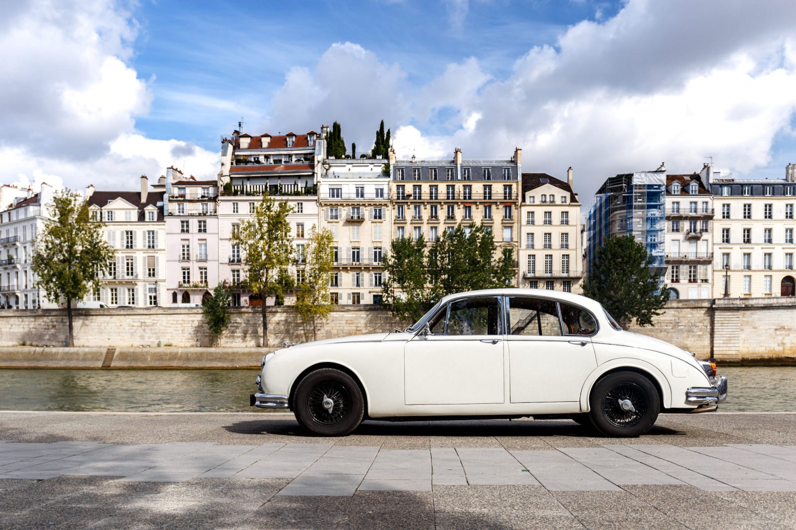 Jaguar Mark II - The Gentleman's Express