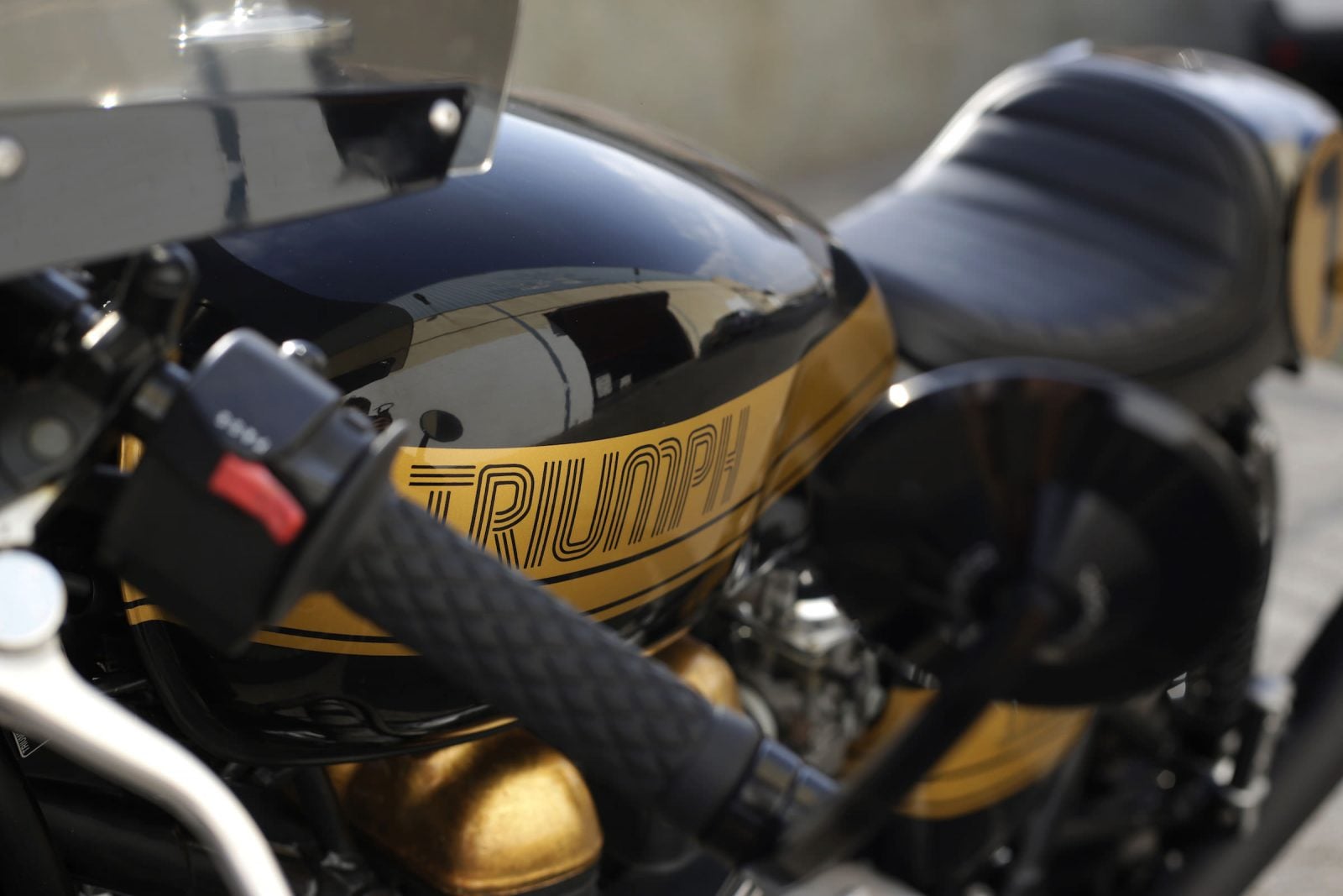 A Retrotastic Triumph Thruxton Custom By Tamarit Motorcycles