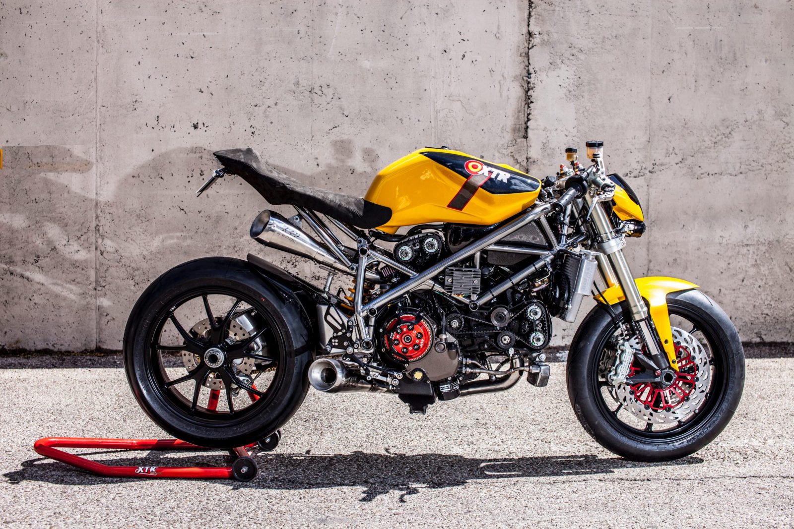 Ducati 848 Custom Street Fighter by XTR Pepo - Doud Maquina