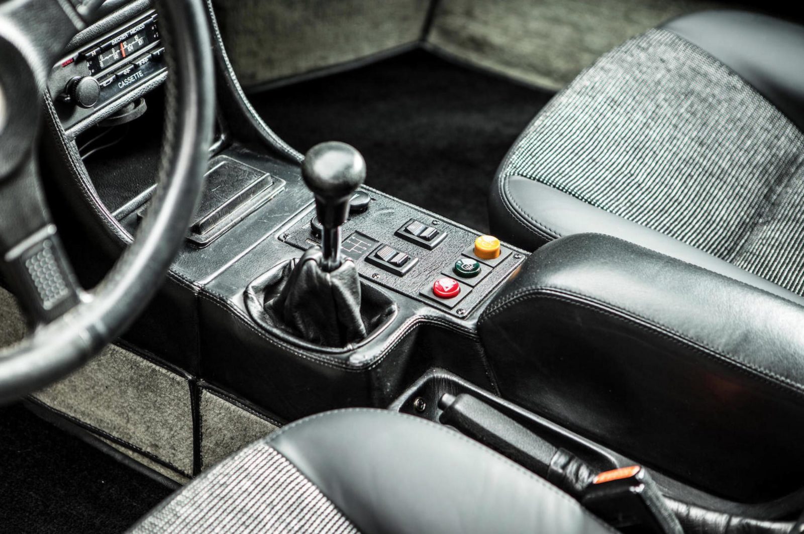 The First Mid-Engined BMW Supercar - The BMW M1