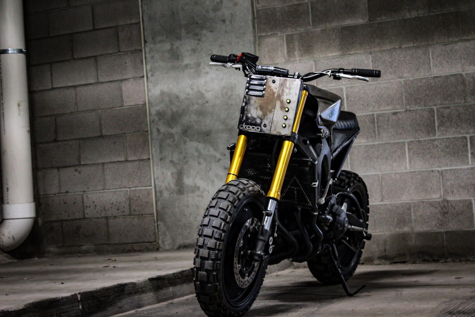 Droog Moto Custom Yamaha FZ-09 - The MOTO 3
