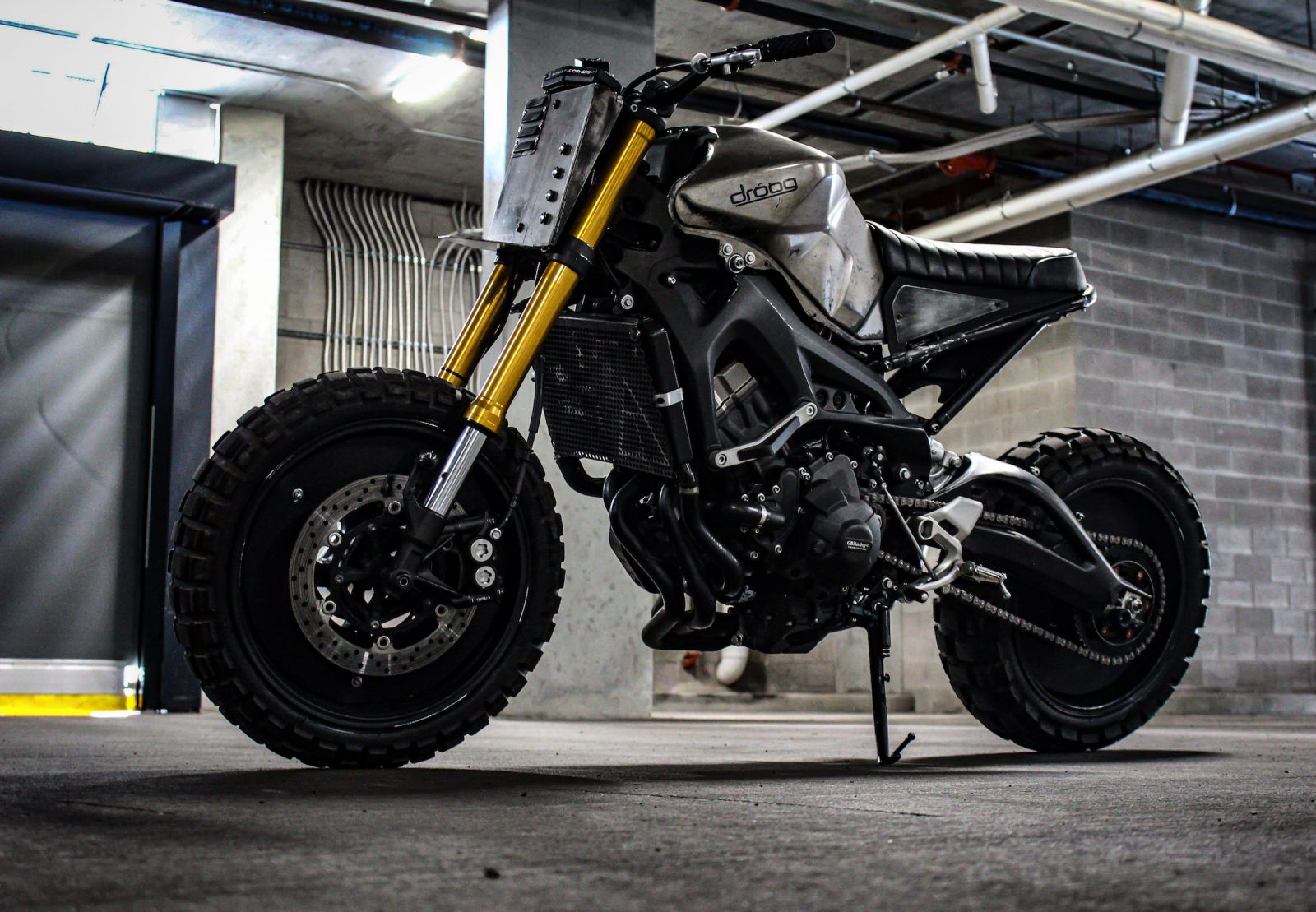 Droog Moto Custom Yamaha FZ-09 - The MOTO 3