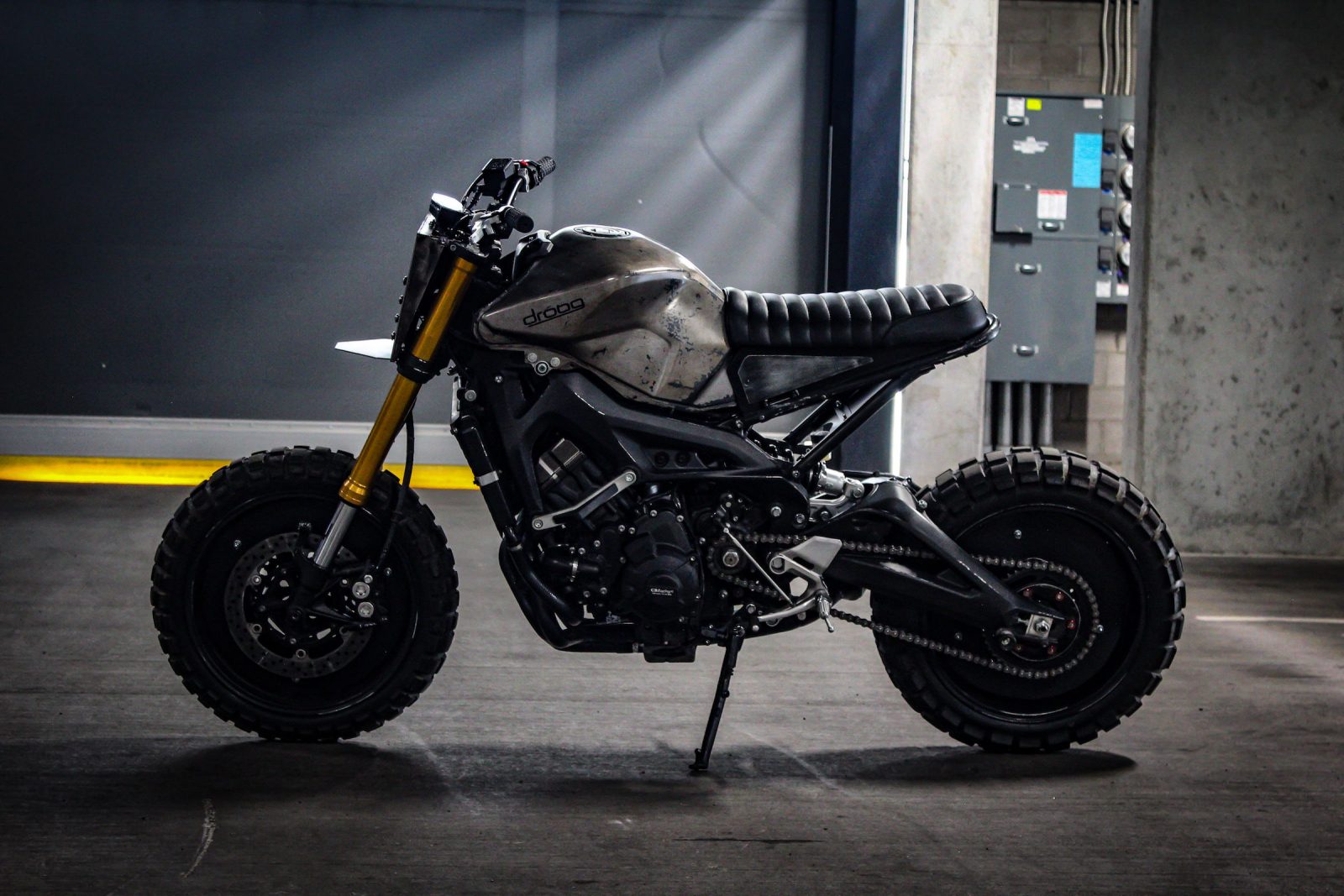 Droog Moto Custom Yamaha FZ-09 - The MOTO 3