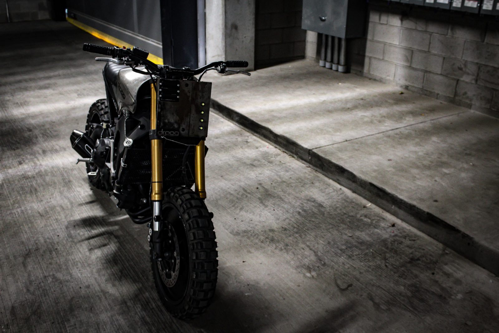 Droog Moto Custom Yamaha FZ-09 - The MOTO 3