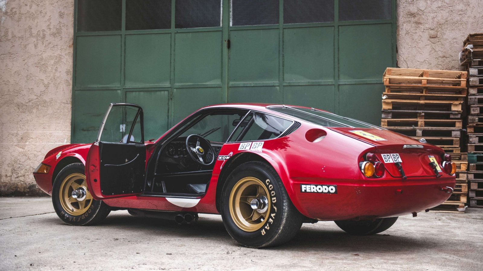 Ferrari 365 GTB/4 Daytona Competizione Group 4 - Period Le Mans Racer