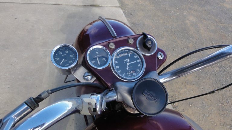 A Brief History of the Ariel Square Four