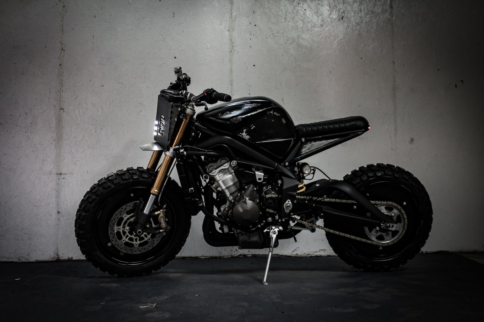 Droog Moto Custom Triumph Daytona 675 - British Post-Apocalypto