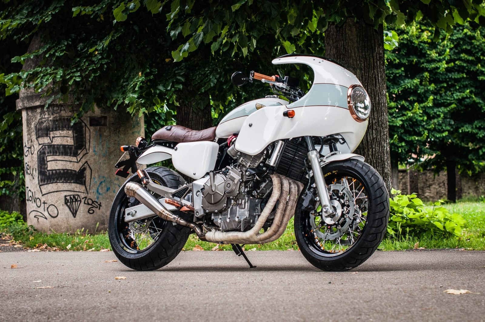 The Metalbike Garage Custom Honda Hornet CB600F