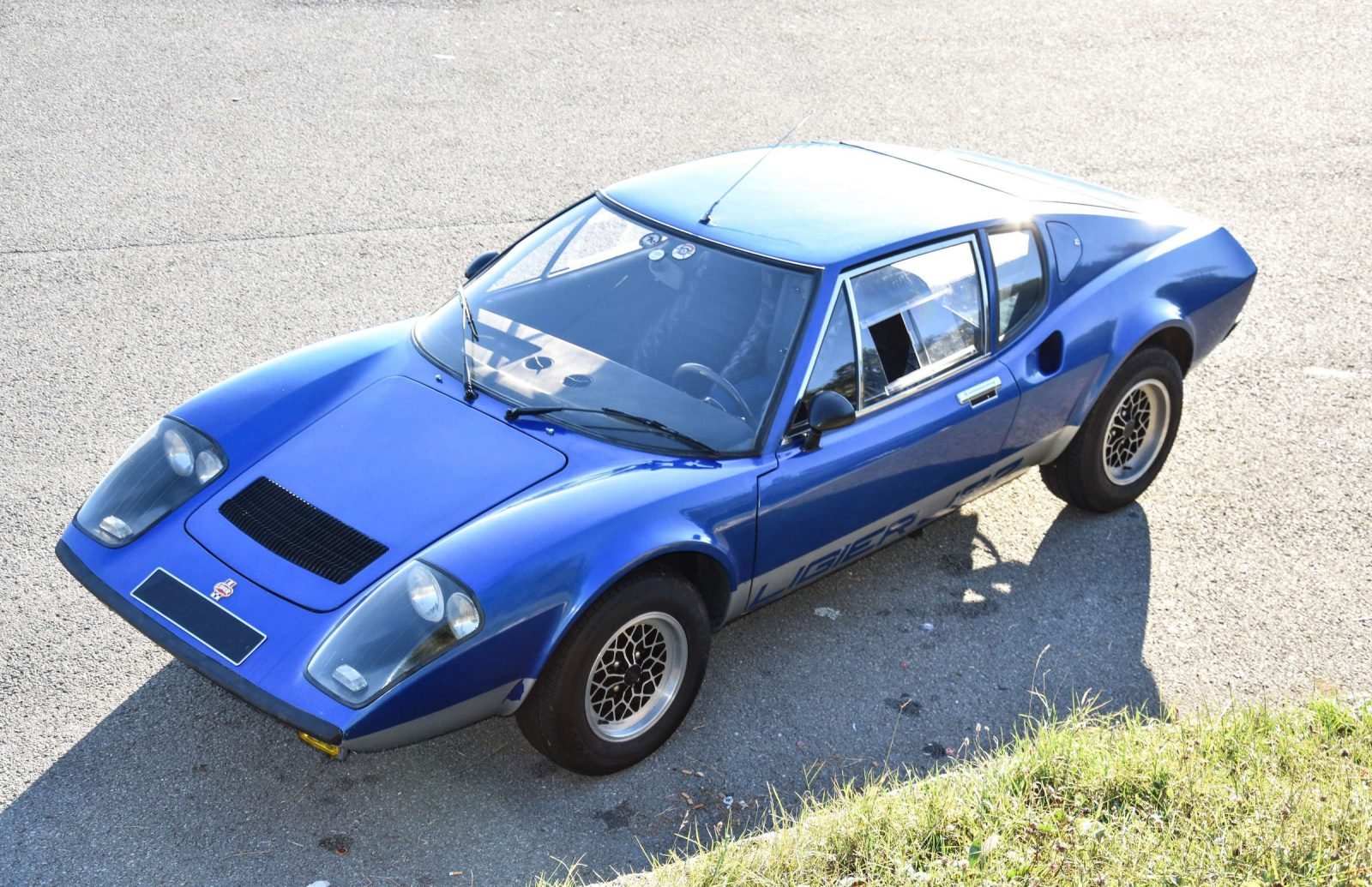 The Ligier JS2 - A Rare French/Italian Mid-Engined Sports Car
