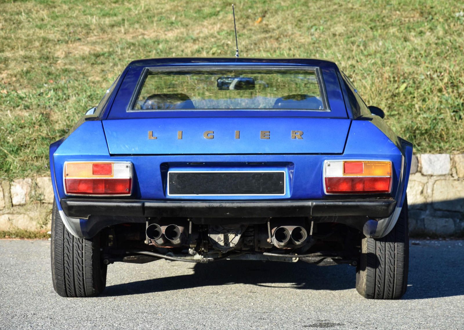 The Ligier JS2 - A Rare French/Italian Mid-Engined Sports Car