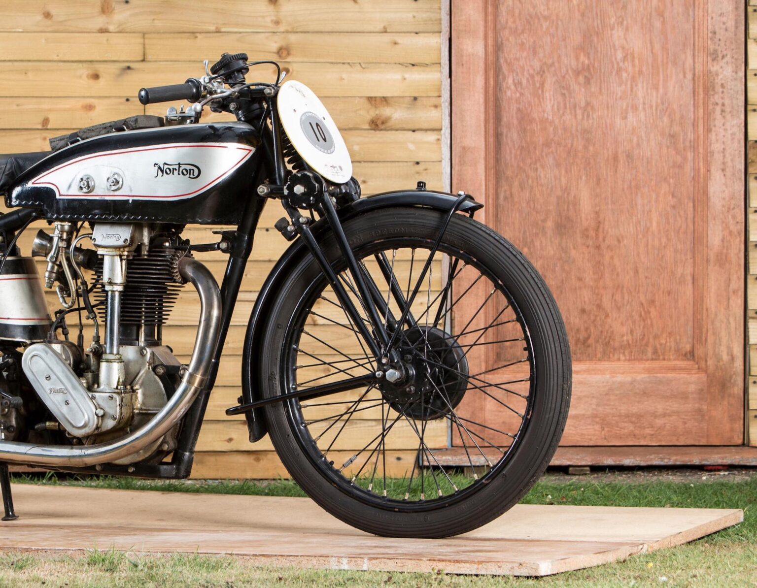 The Norton Model 30 International: The Bike That Dominated The Isle of ... The Norton Model 30 International: The Bike That Dominated The Isle of ...