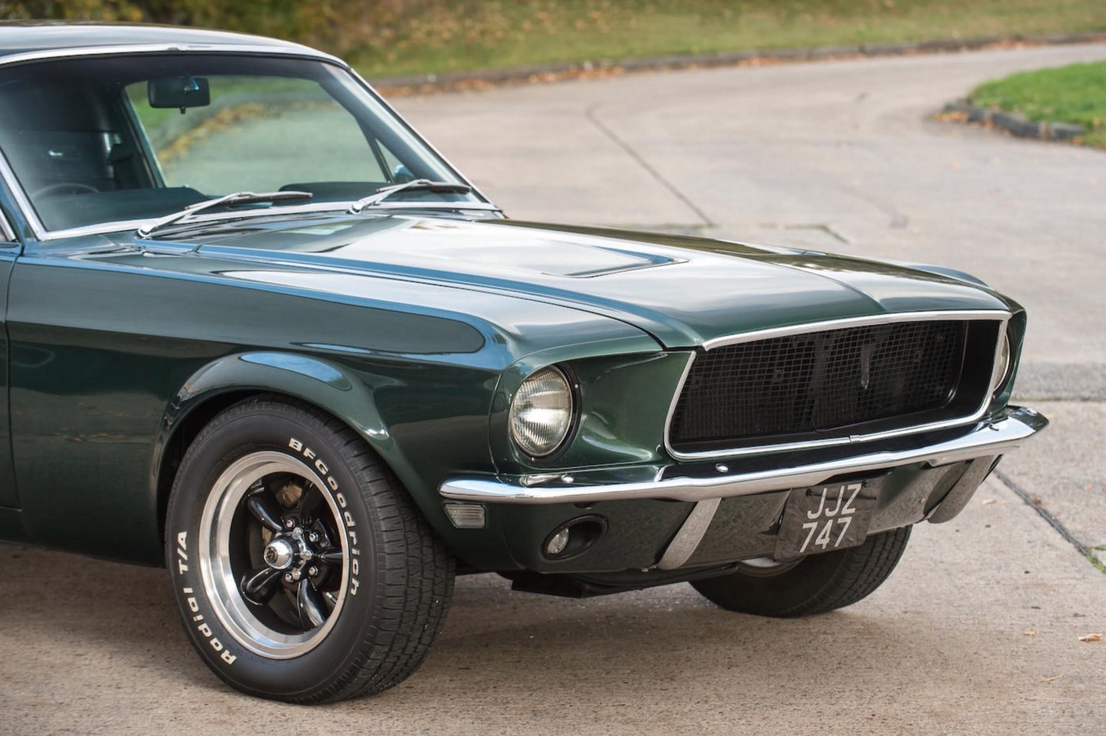 Bullitt Specification - Highland Green Ford Mustang Fastback