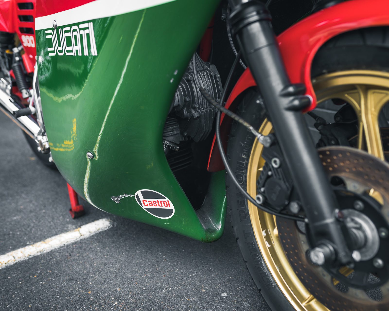 Ducati 900 Mike Hailwood Replica - The Mighty MHR