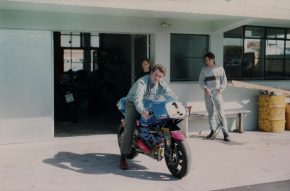 26 Pictures Unseen For Over 25 Years: A Visit To The Britten Motorcycle ...