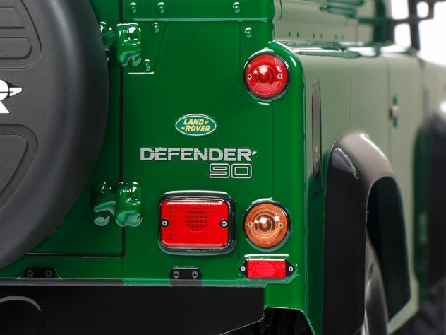 Tamiya Land Rover Defender 1:10 Scale R/C Model Kit
