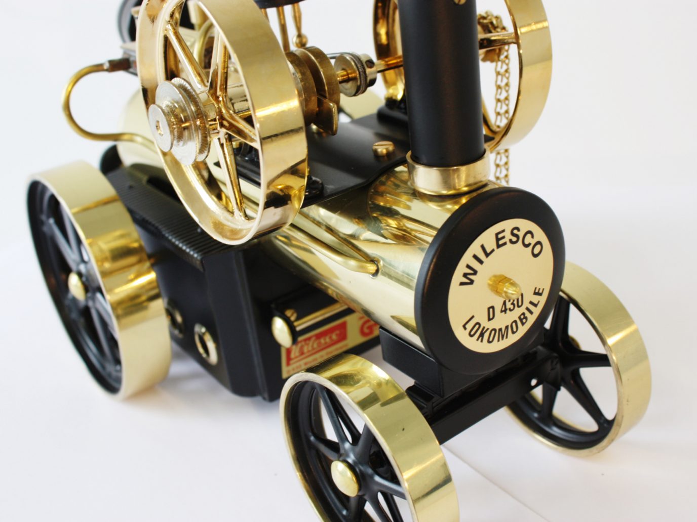 Fully Functioning Model: Wilesco Steam Locomobile D430 Traction Engine
