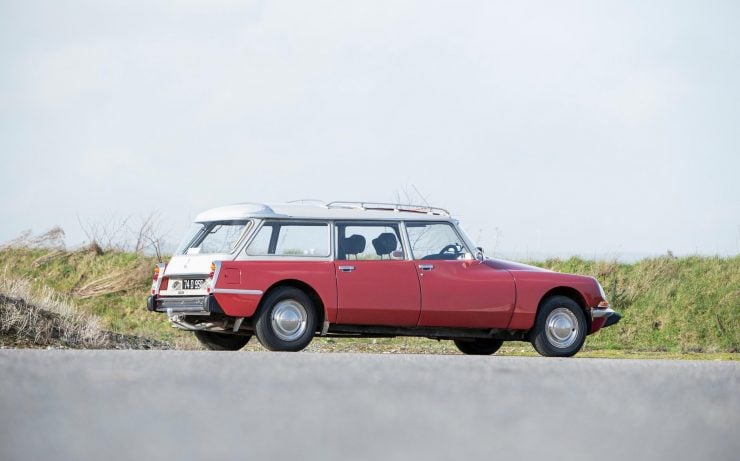 Citroën DS Safari Estate – A Rare French Seven-Seater Wagon
