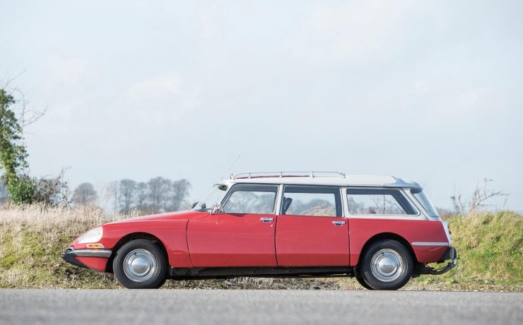 Citroën DS Safari Estate – A Rare French Seven-Seater Wagon