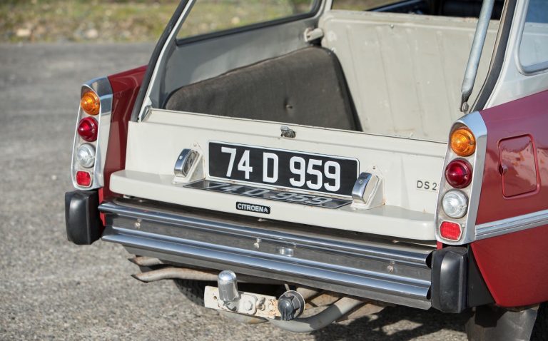 Citroën DS Safari Estate – A Rare French Seven-Seater Wagon