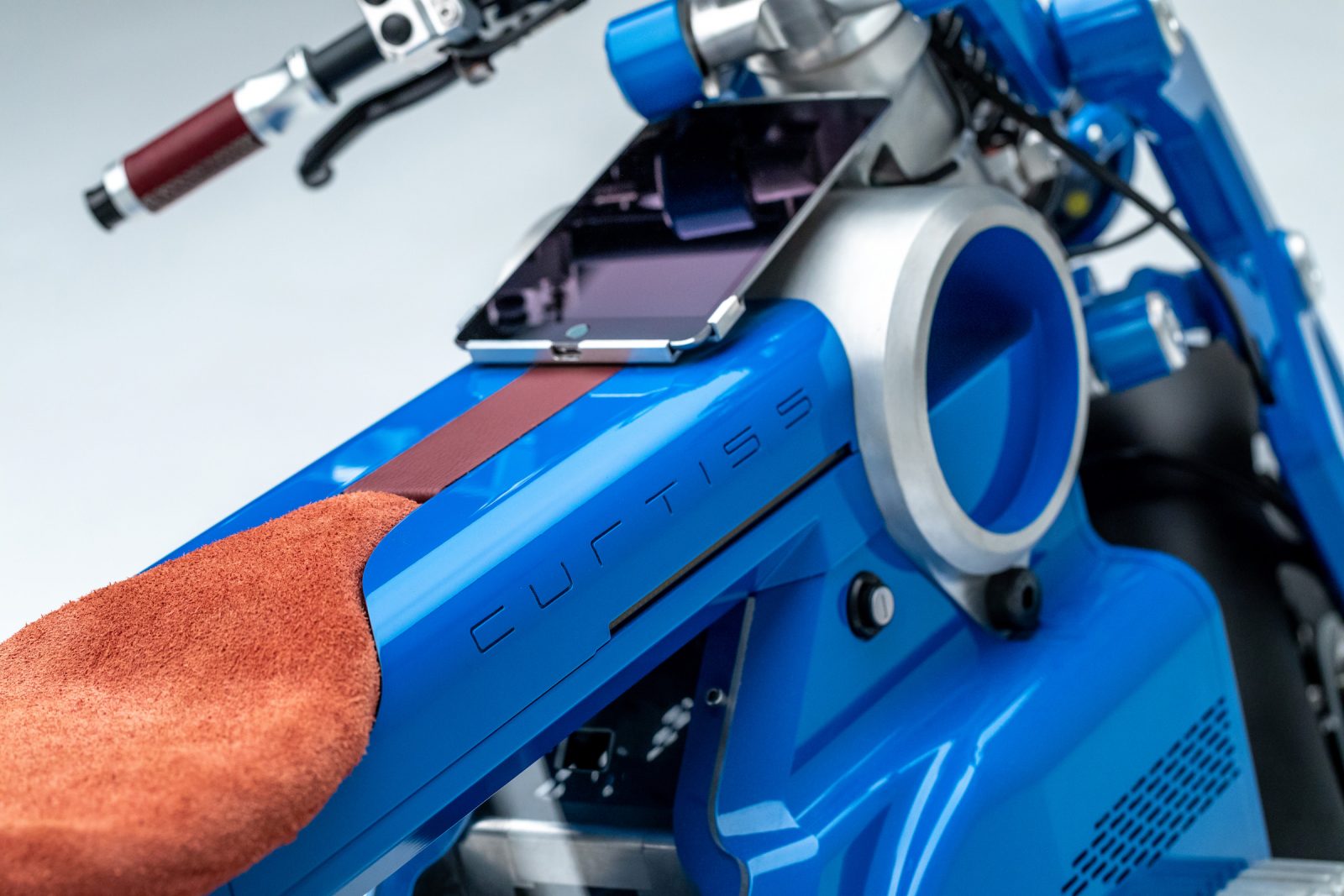 The Curtiss Zeus Electric Motorcycle - 190 HP - 0-60 MPH In 2.1 Seconds