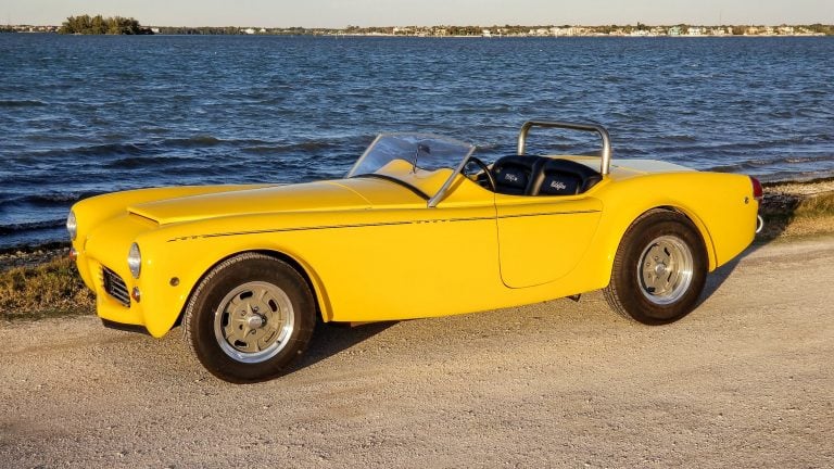 A Rare American Sports Car - The Woodill Wildfire