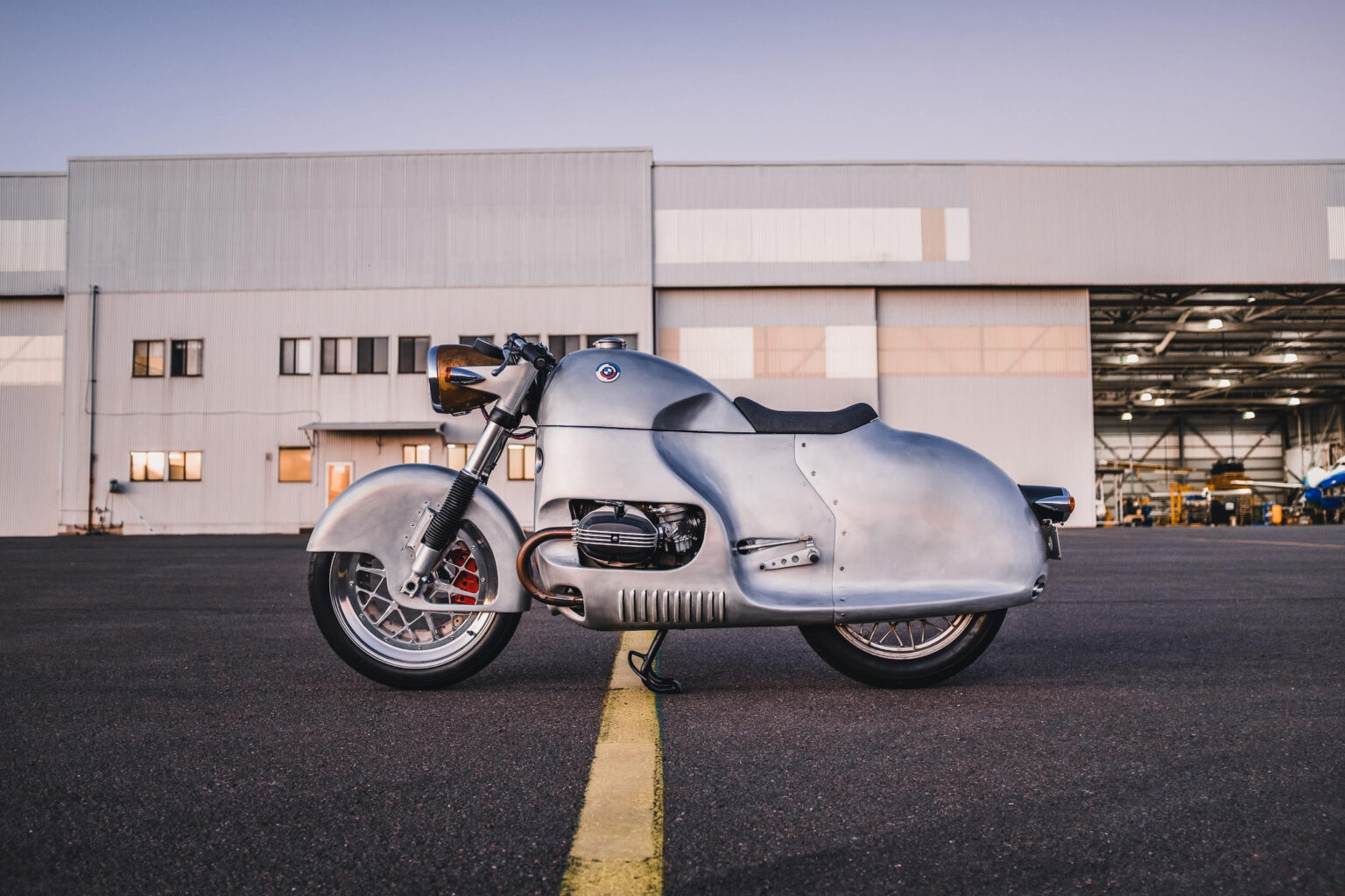 The Aero - A Bespoke Alloy-Bodied BMW R100 RS by MotoRRetro