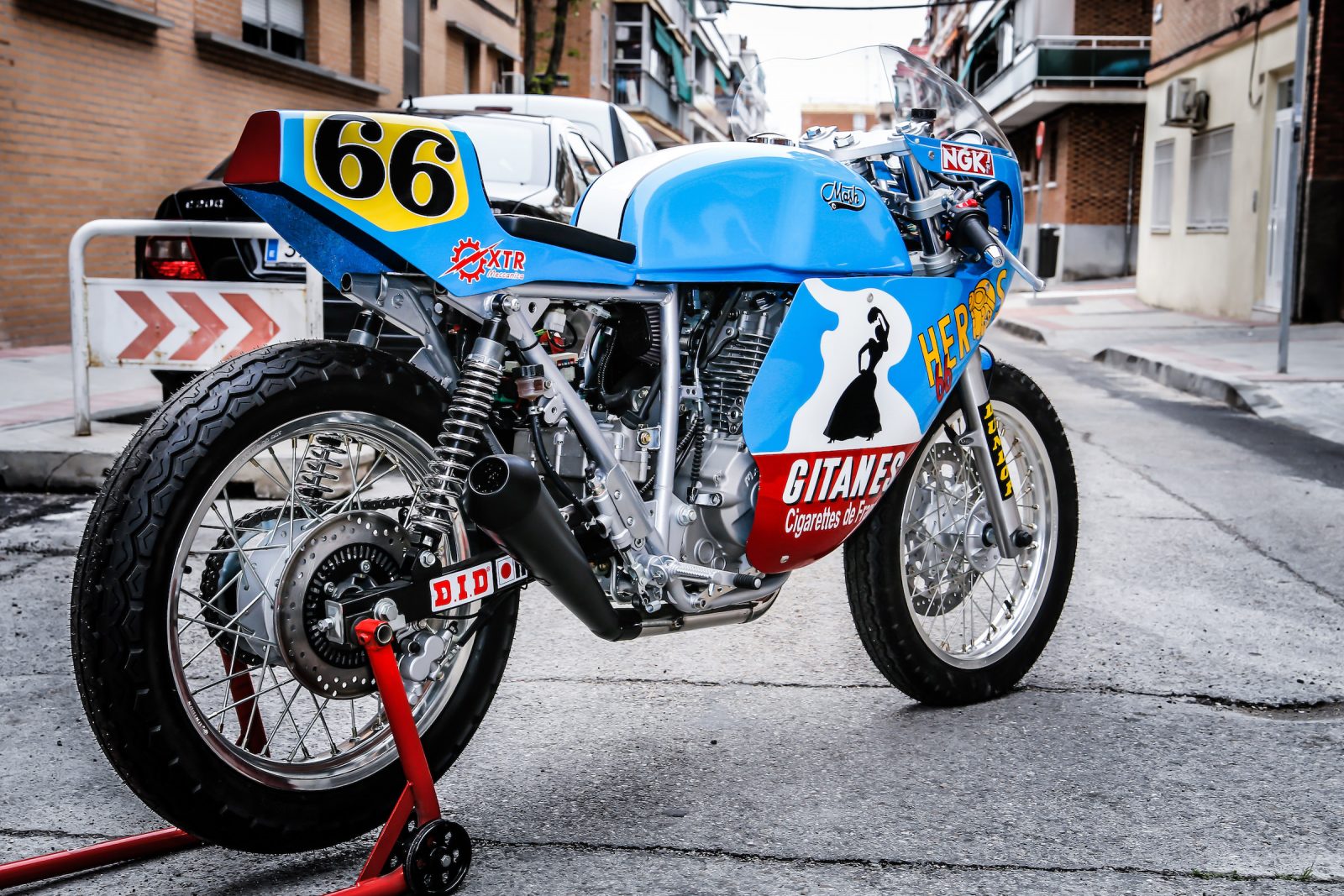 Mash TT40 Cafe Racer Custom by XTR Pepo