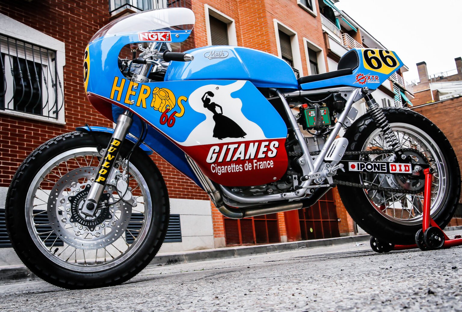 Mash TT40 Cafe Racer Custom by XTR Pepo