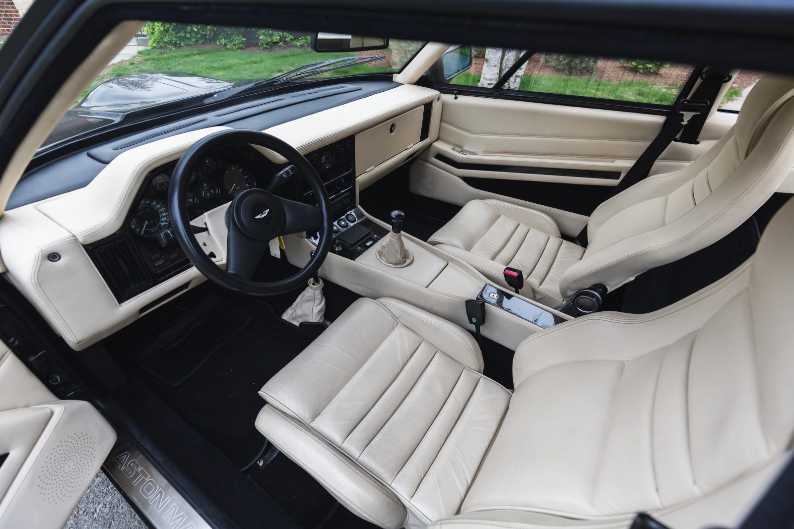 The Rare Aston Martin V8 Vantage Zagato - An 1980s Supercar Fighter